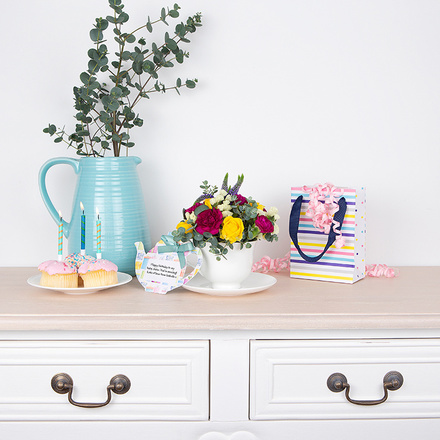 Birthday Ruffles — Flowercard - Sending floral hugs